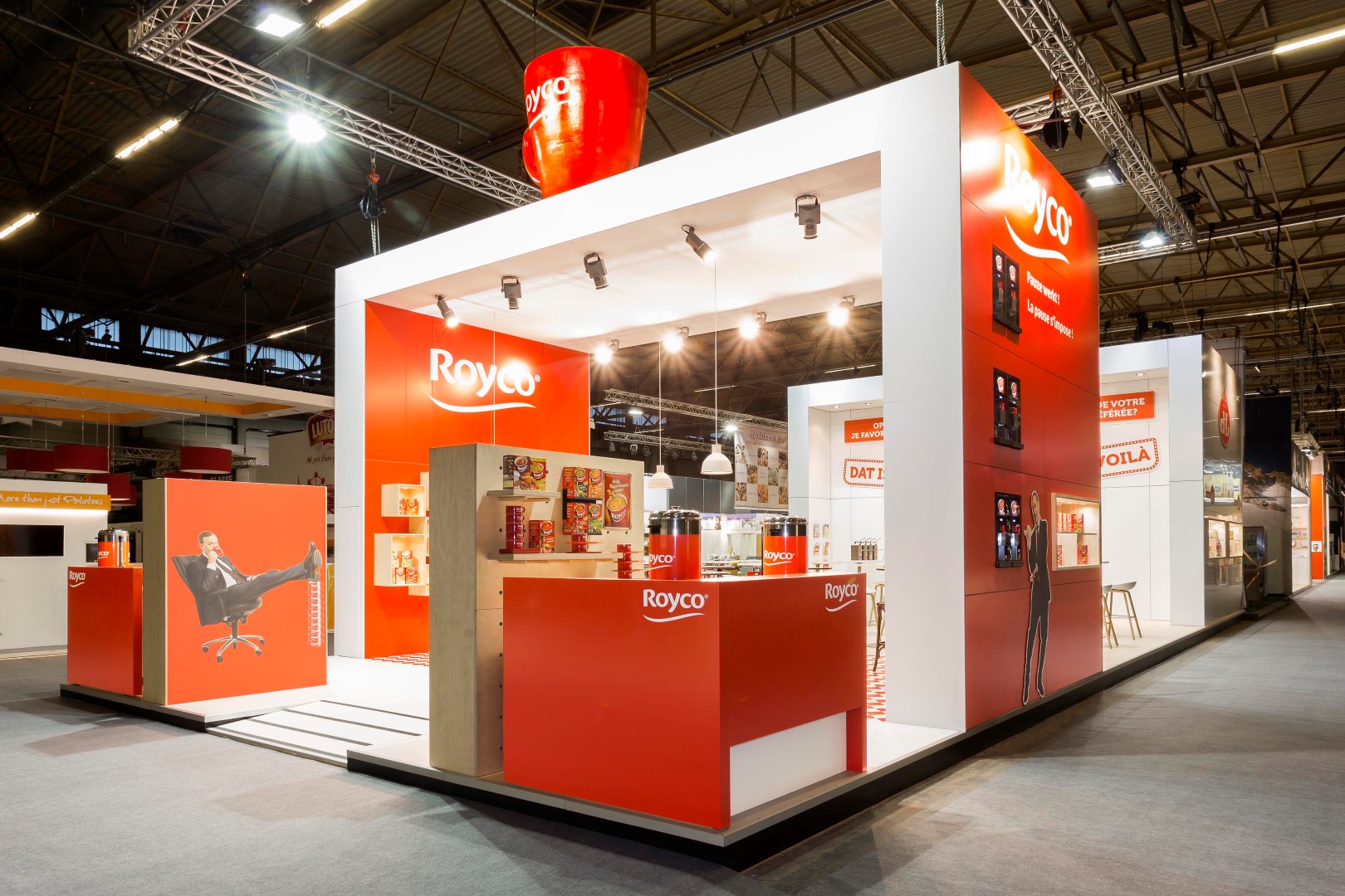 Discover our range of products for tradeshow booth designs.